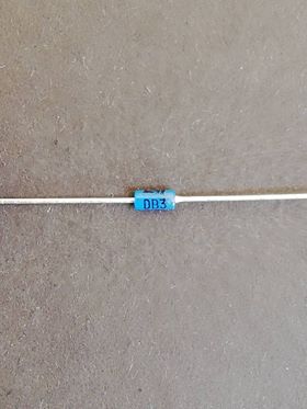 DIAC DB-3 - Electrónica DIY Guatemala