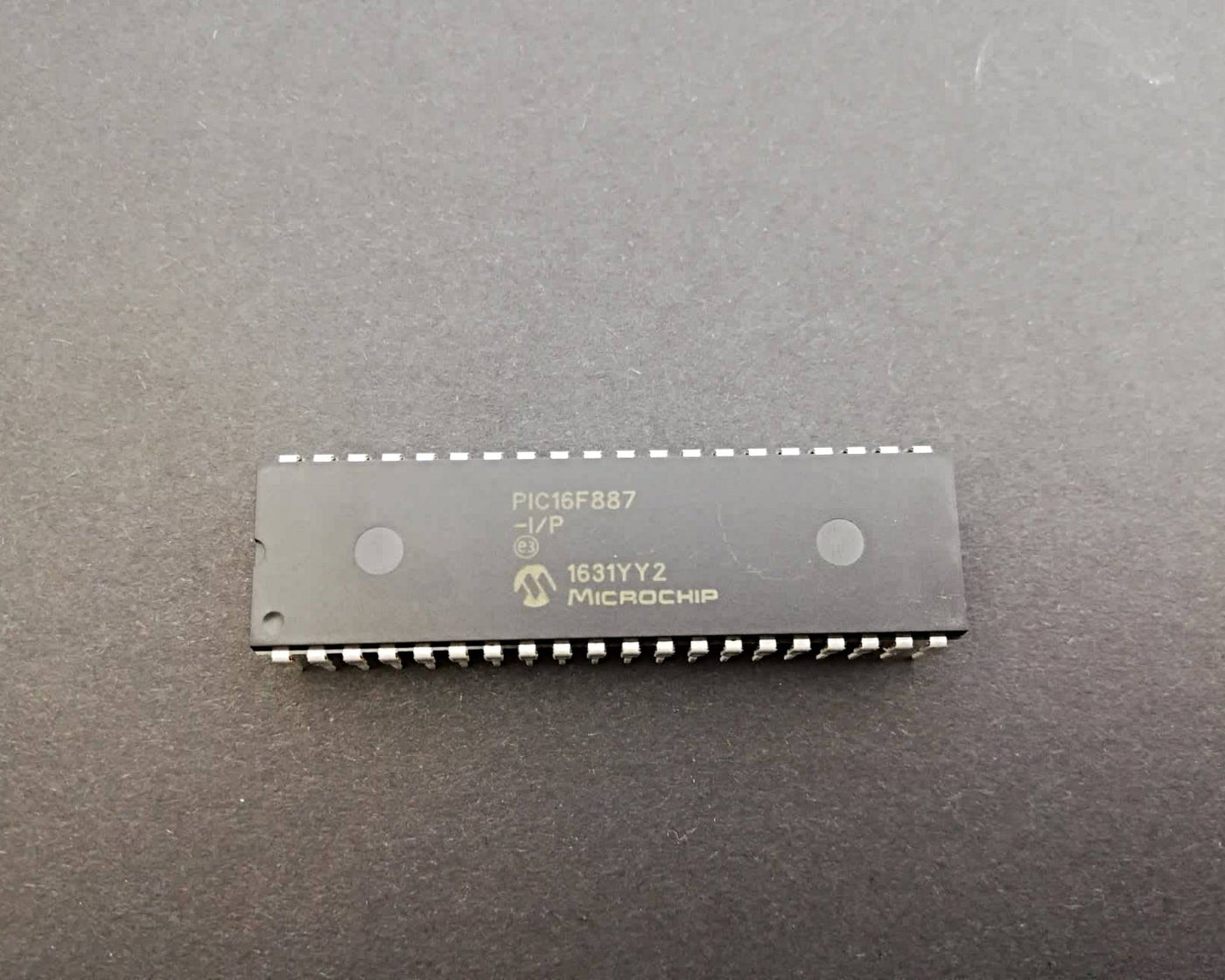 PIC 16F887A - Electrónica DIY Guatemala