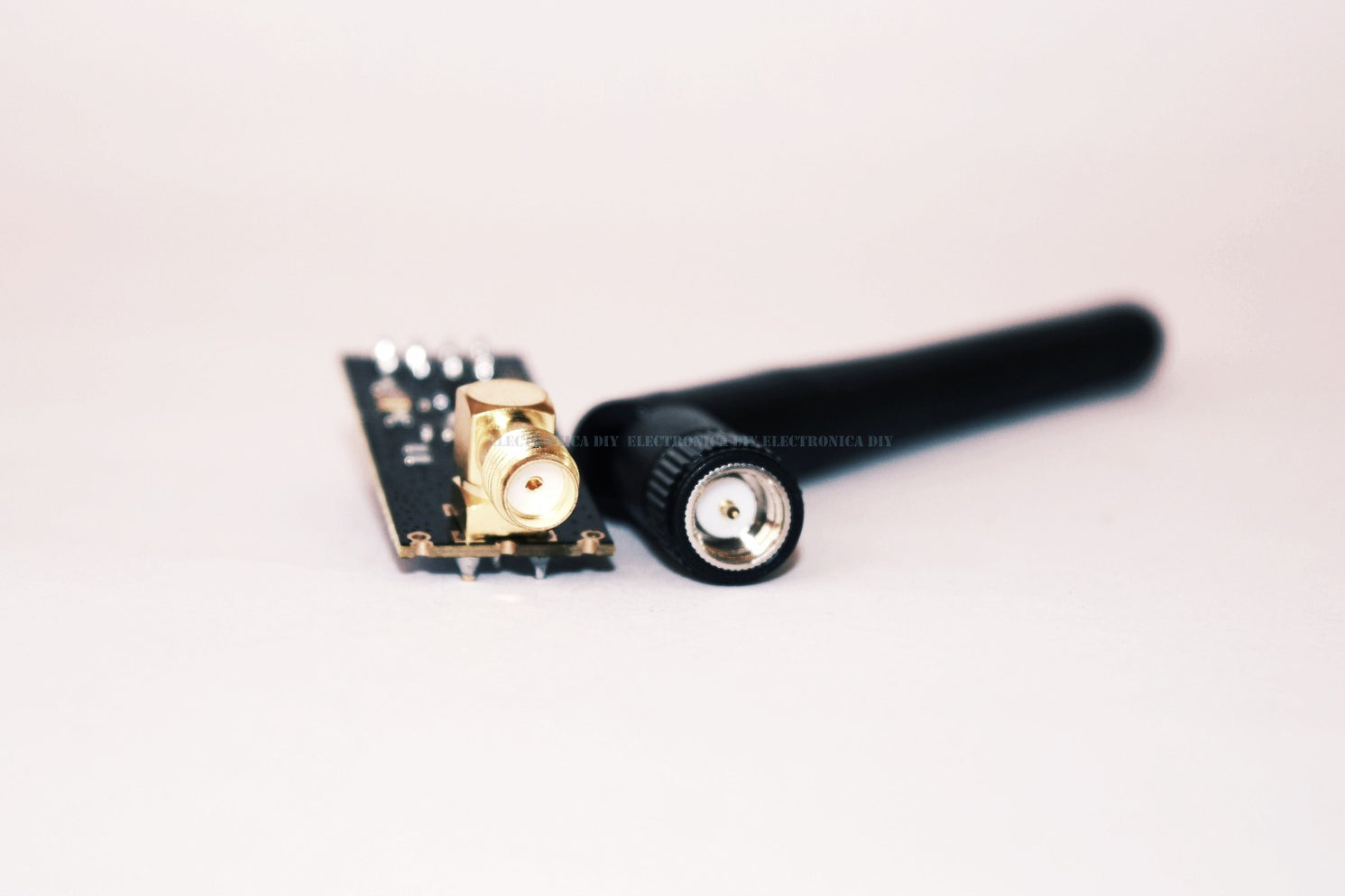 Tranceptor RF 2.4GHZ NRF24L01 Antena Externa - Electrónica DIY Guat...